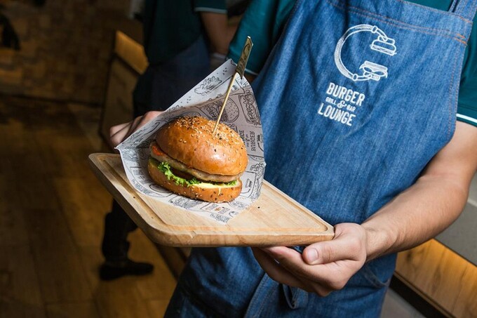 Акция в Burger and Lounge — Афиша Ташкента