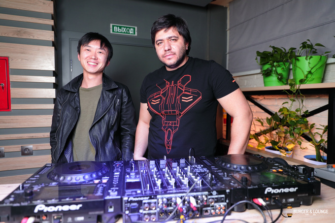 Тематические вечеринки в Burger & Lounge grill bar — Афиша Ташкента