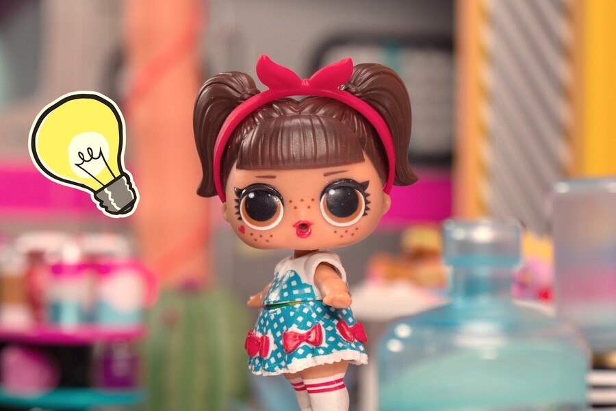 LOL. Surprise! Фильм – Compass Mall — Торгово-развлекательный центр